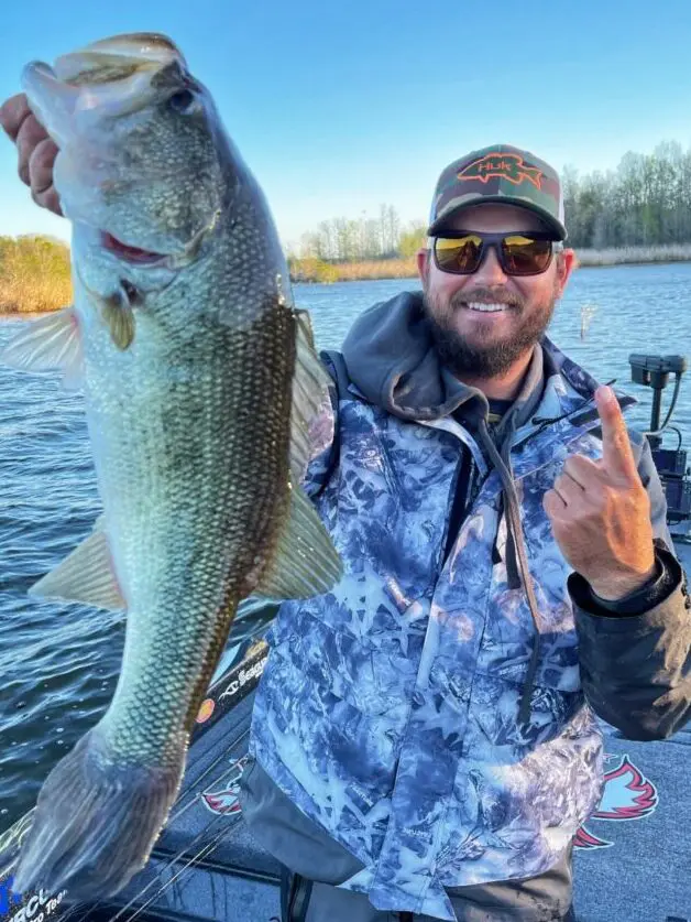 Benton: How To Boat Giant Bed Fish Without Seeing Them - Big Bite Baits
